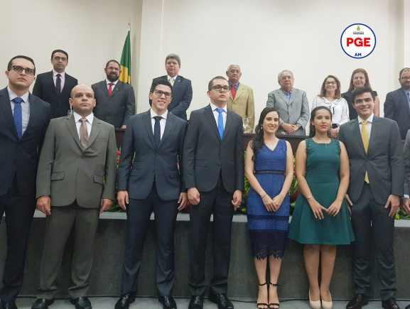 PGE Empossa Oito Novos Procuradores. - PGE-AM