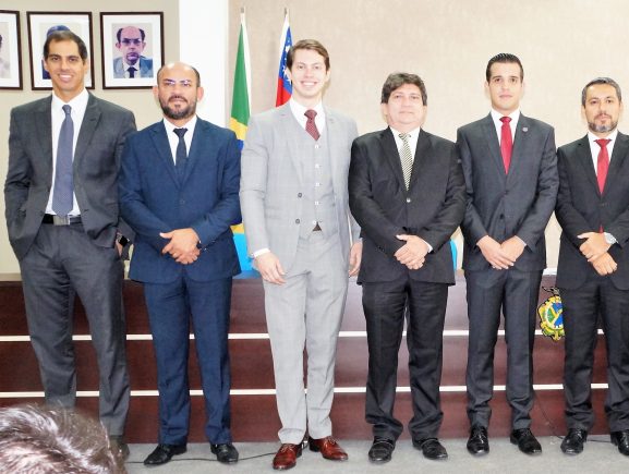 Novos procuradores do Estado são empossados na PGE-AM - PGE-AM
