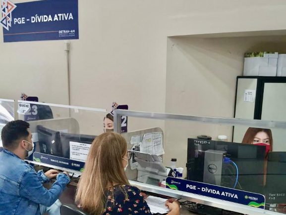 PGE-AM retoma atendimento presencial no posto do Detran e disponibiliza novo canal de ...